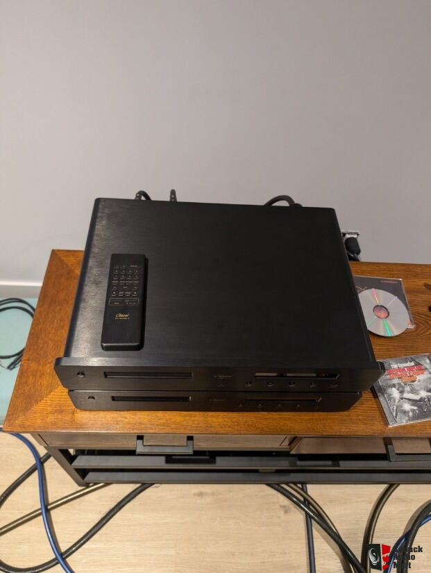 Classé audio CDP-1 with original remote Photo #5512281 - Canuck Audio Mart