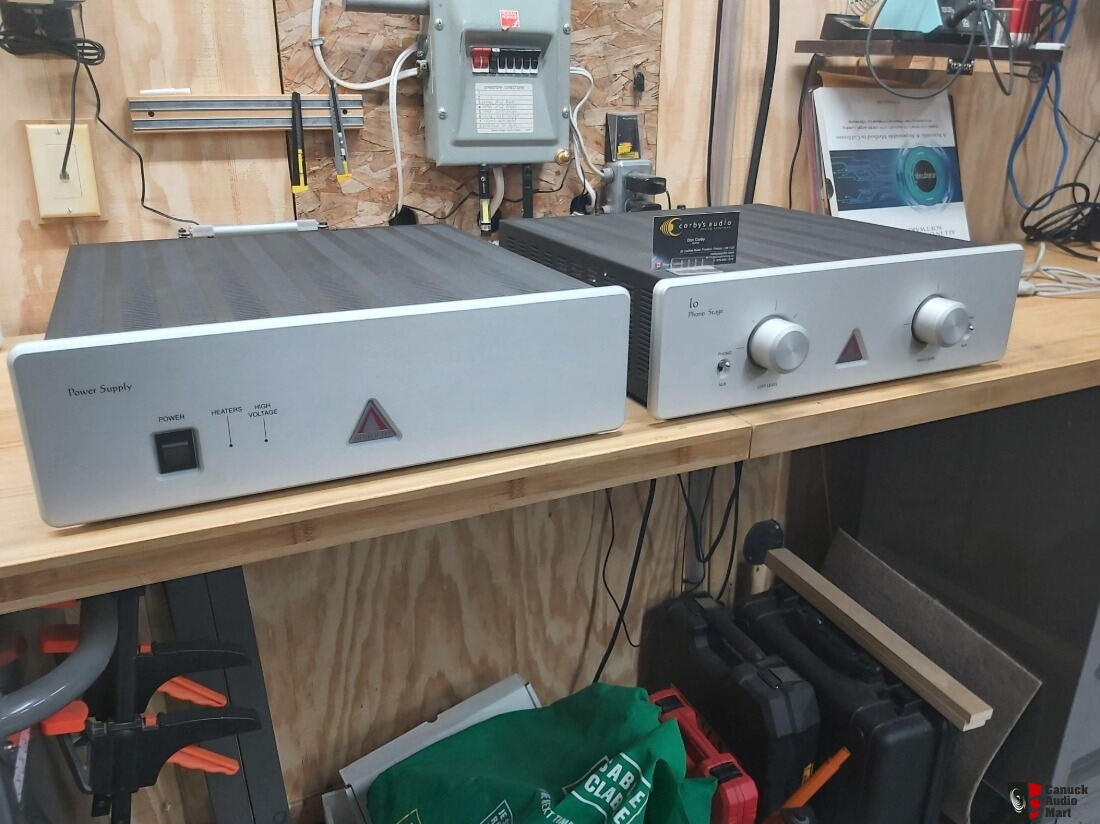Aesthetix IO Signature phono/preamp Photo #5512533 - Canuck Audio Mart