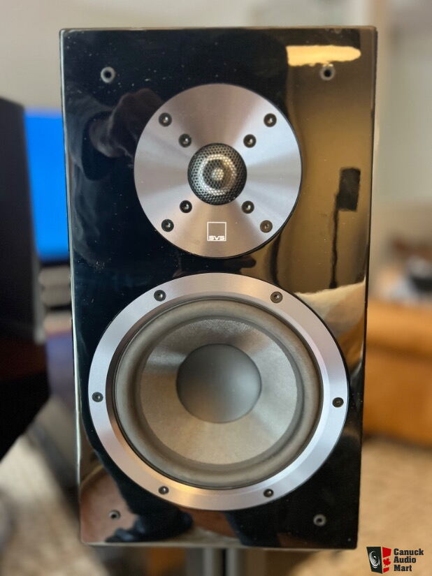 SVS Ultra Bookshelf Speakers - Piano Black Photo #5526879 - Canuck ...