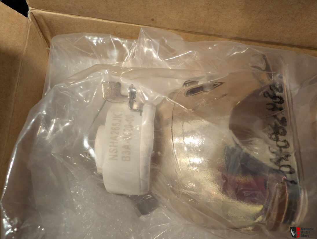 JVC DLA-X790RB with 3D emitter for sale Photo #5532714 - Canuck Audio Mart