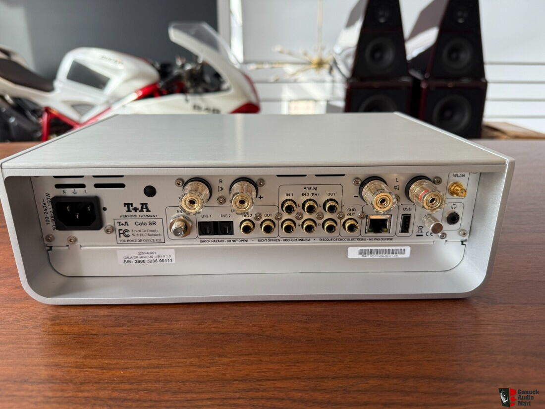 T+A Cala Integrated Amplifier / DAC+Streamer Only 6 Months old ...