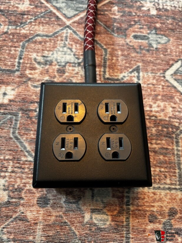 Audio Sensibility Quadplex Impact SE Power Distribution Photo #5546101 ...
