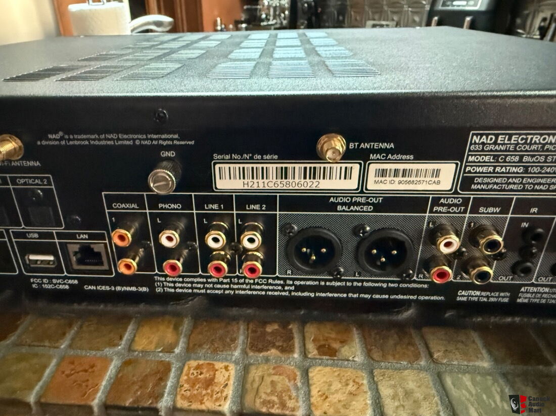 NAD C658 Preamplifier / DAC / BlueOS Streamer with UMIK-1 Microphone ...