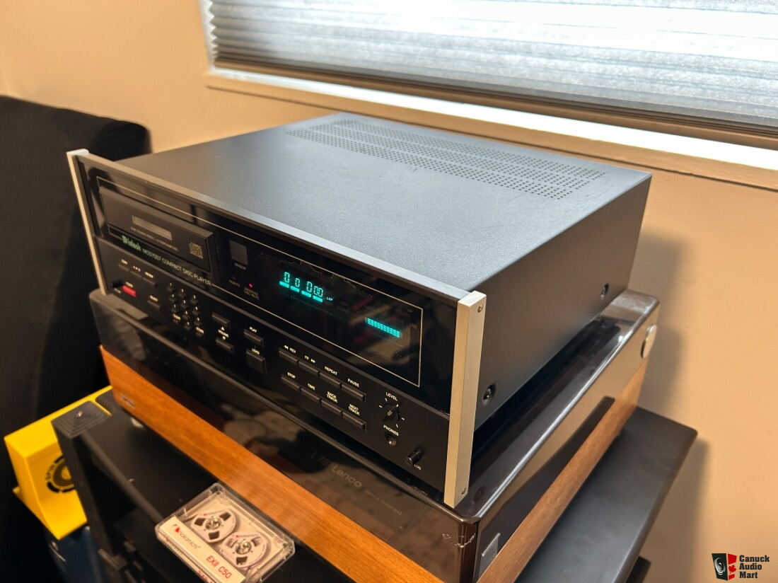 McIntosh MCD7007 Compact Disc Player Photo #5570337 - Canuck Audio Mart