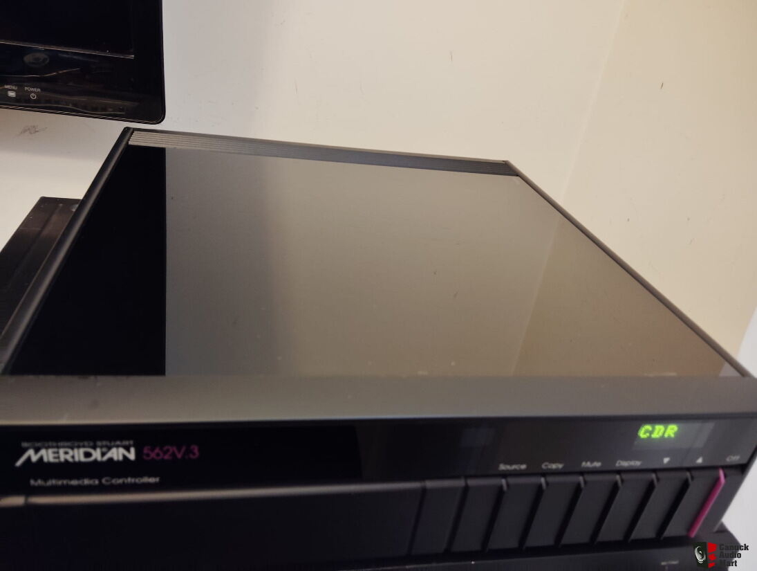 Meridian 596 DVD/CD player/565 Z3 7.1 DD DTS processor/562V3 digital ...