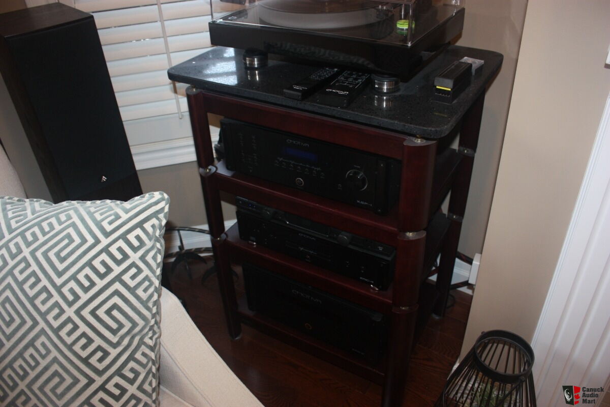 isolated audio stand Photo #5581433 - Canuck Audio Mart