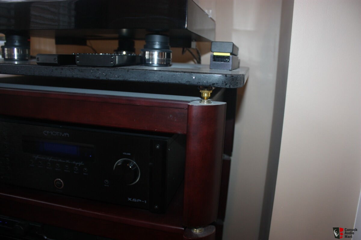 isolated audio stand Photo #5581434 - Canuck Audio Mart