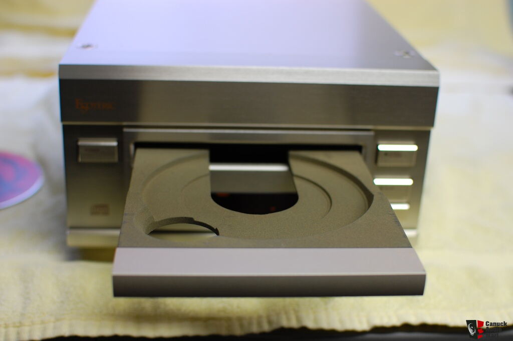 Esoteric P-10 CD Transport Photo #558738 - US Audio Mart
