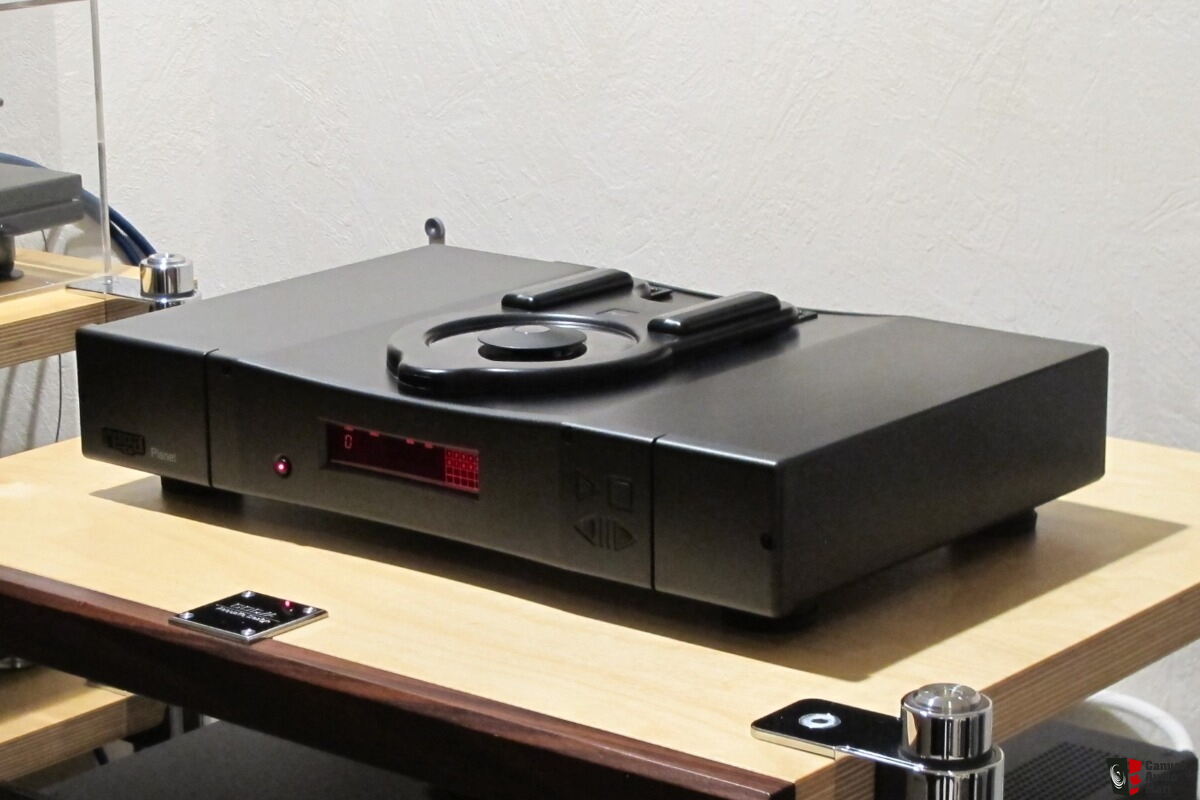 Rega Planet 2000 CD player - EXCELLENT !!! Photo #5594346 - Canuck ...