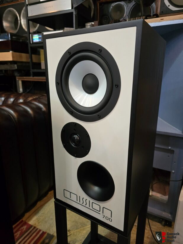 Mission 700 New with all boxes and stands Black and white Photo ...