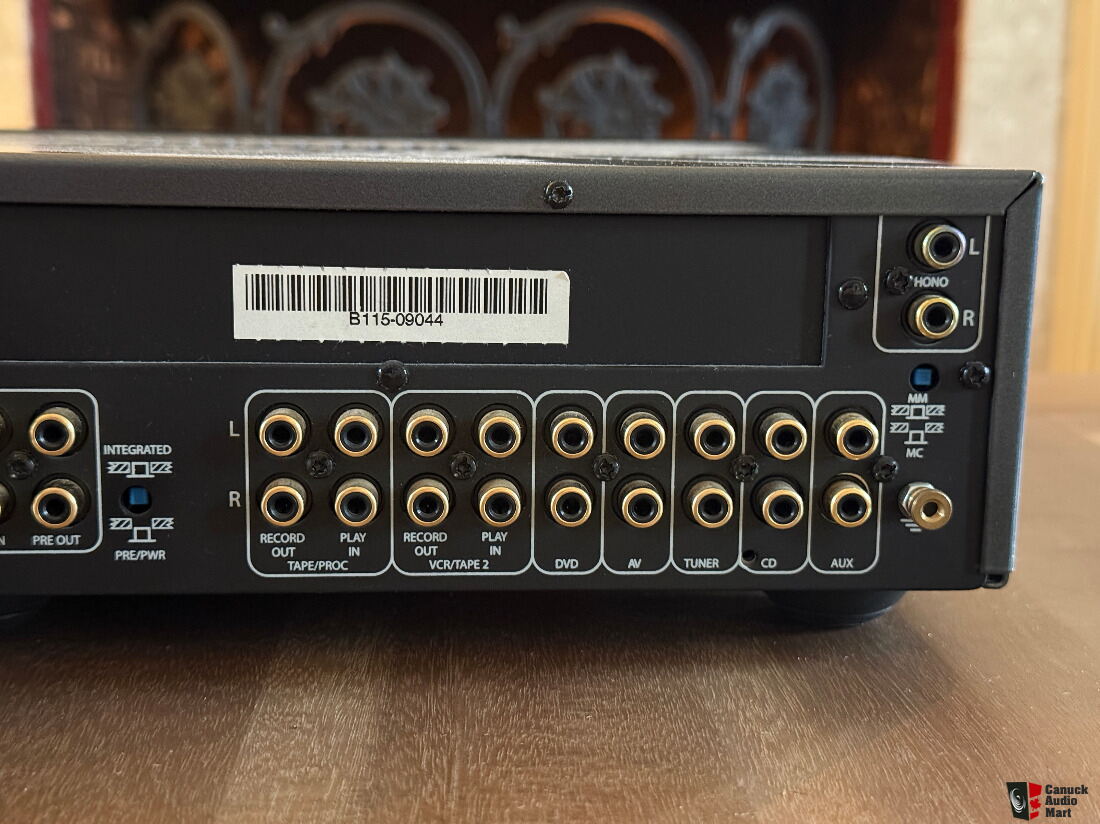 Arcam FMJ A32 Integrated Amplifier Photo #5599151 - Canuck Audio Mart