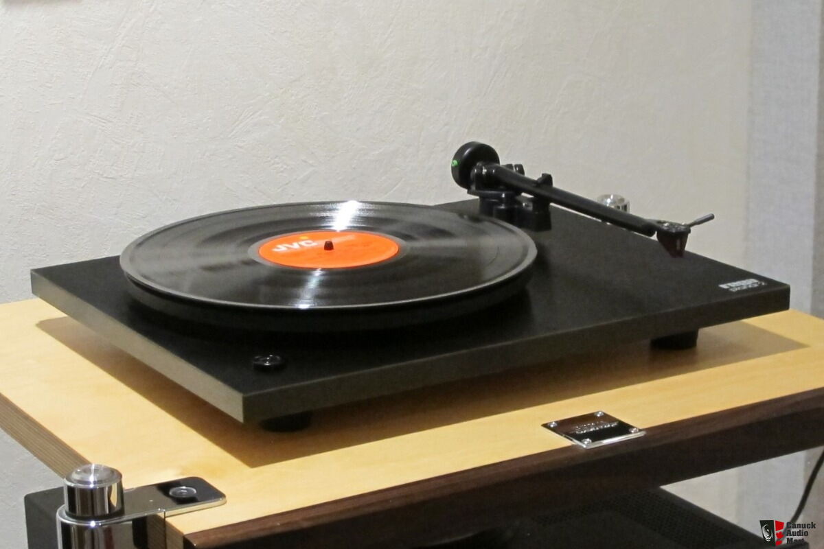 Rega Planar 2 + RB250 + Ortofon - VERY GOOD !!! Photo #5604678 - Canuck ...