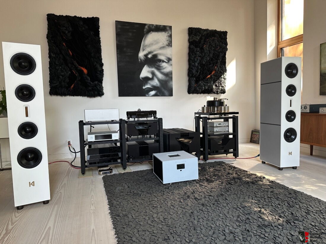 Pilium Leonidas Integrated Photo #5612403 - Canuck Audio Mart