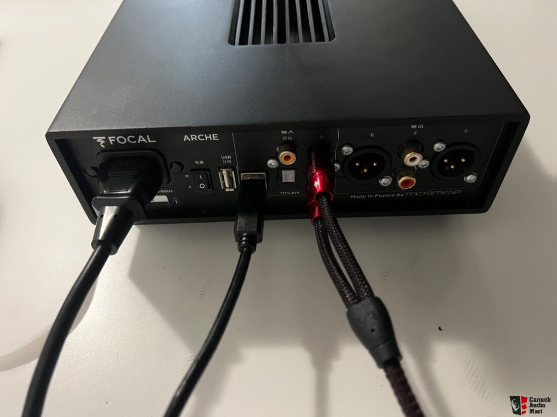 Focal Arche Headphone Amp/DAC/PRE/HP Stand - Excellent Photo #5618138 ...