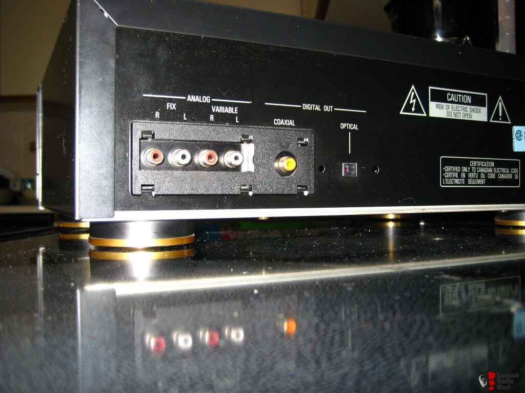 DENON DCD-1420 CD PLAYER Photo #562110 - UK Audio Mart