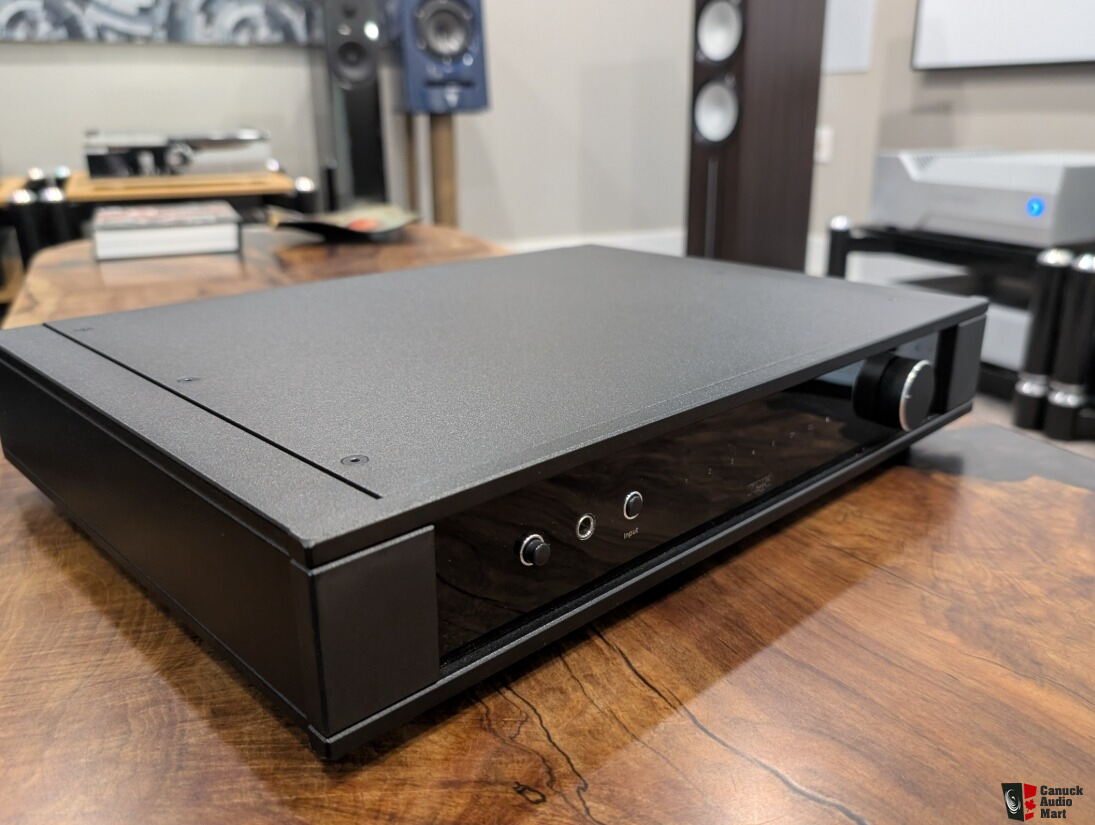 Rega Elex MK4 Integrated Stereo Amplifier Dealer Ad - Canuck Audio Mart