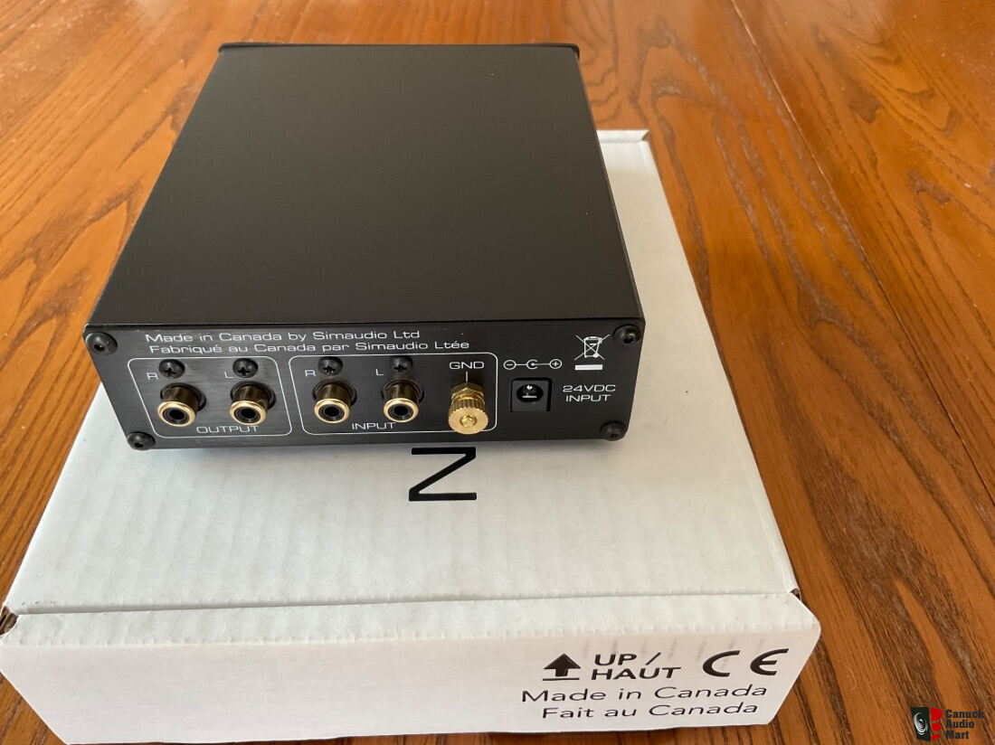 Simaudio Moon 110LP v2 Phono Preamplifier Photo #5624746 - Canuck Audio ...