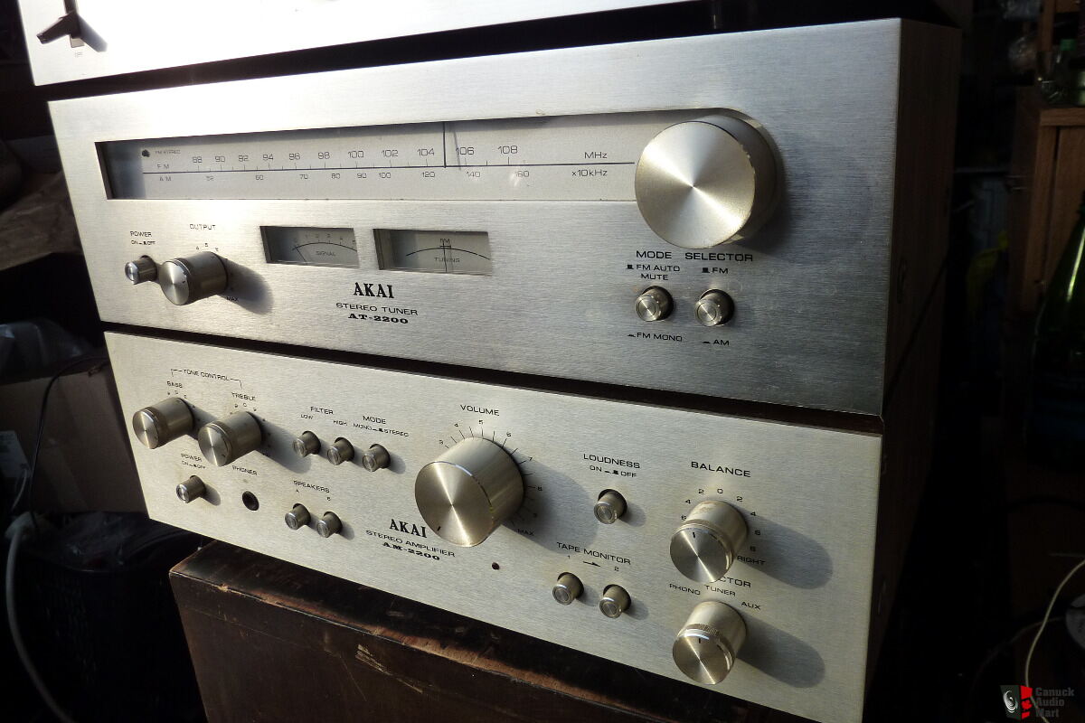 Akai AM-2200 with tuner AT-2200 Photo #5631292 - Canuck Audio Mart