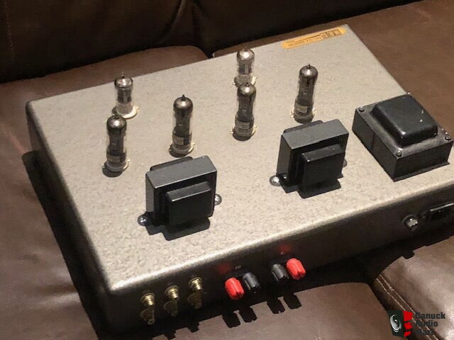 Space-Tech Lab. IA-001 pure tube 18W x 2 integrated amplifier Photo ...