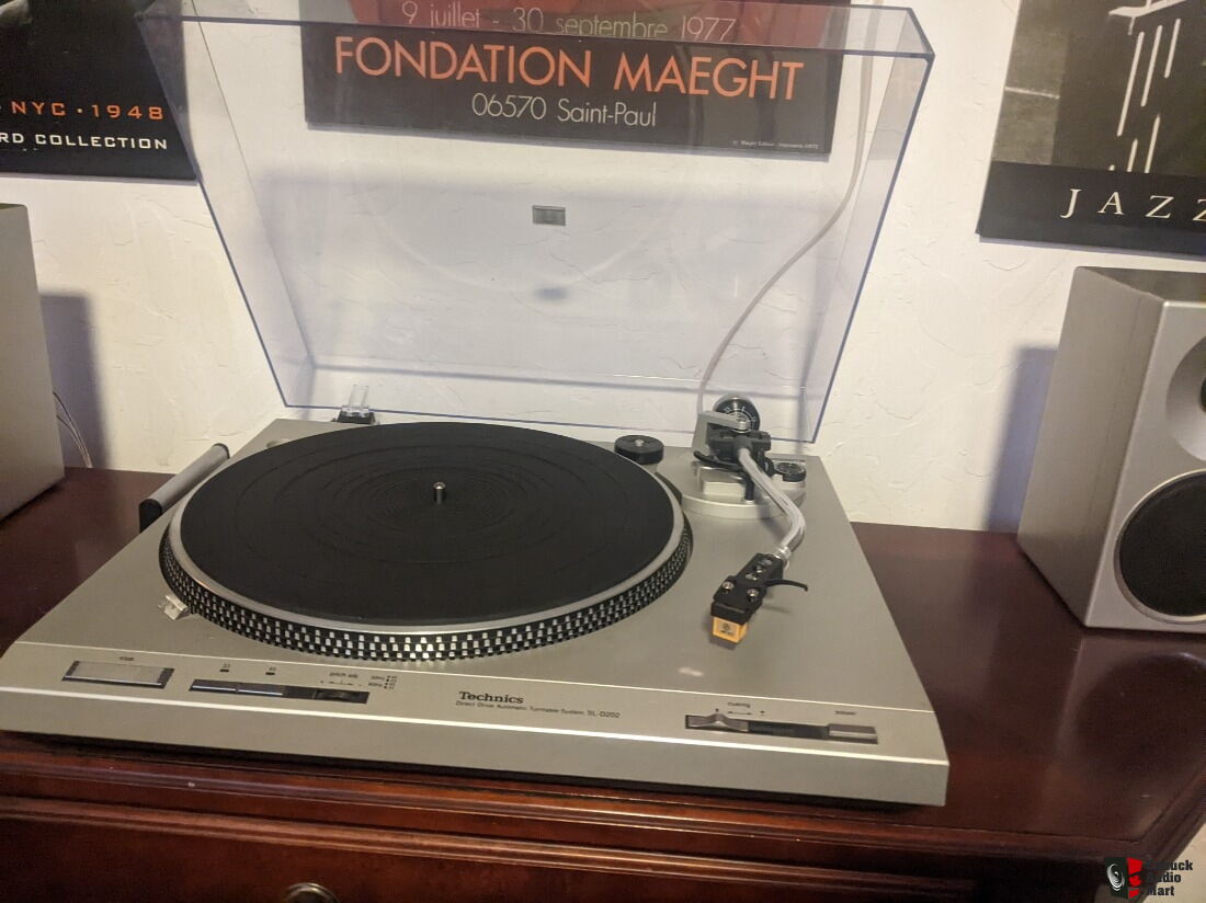 Technics SL D202 Turntable with Nagaoka MP 110 Photo #5633419 - UK ...