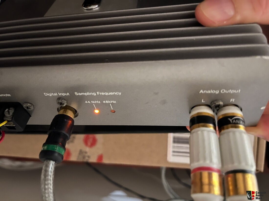 Nakamichi DAC-101 Mobile #2 w 2x TDA1541A-S1 Crown Chips Excellent ...