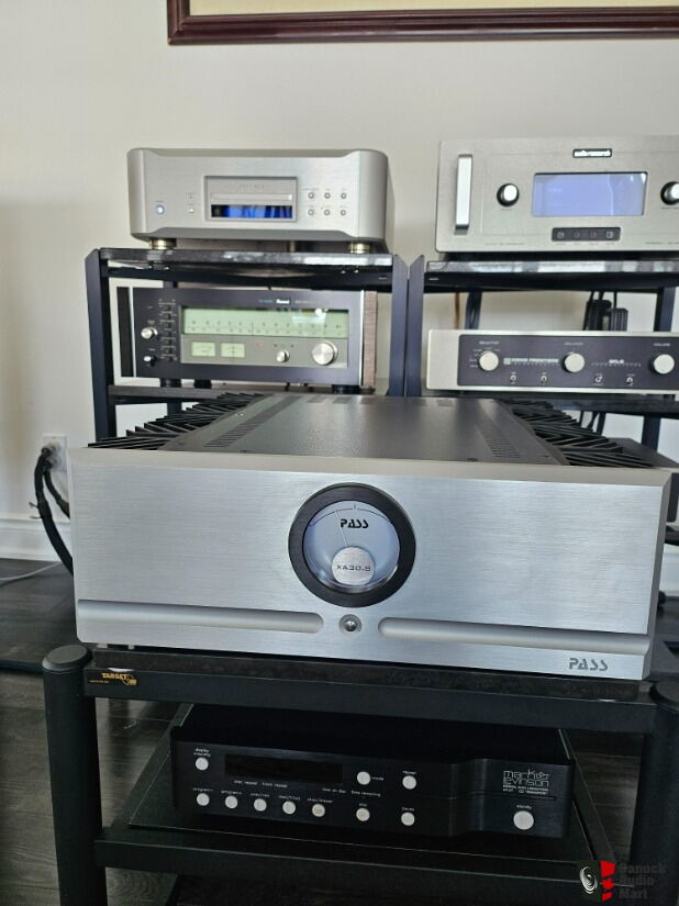 Pass Labs XA30.8 ***Like New Photo #5637202 - Canuck Audio Mart