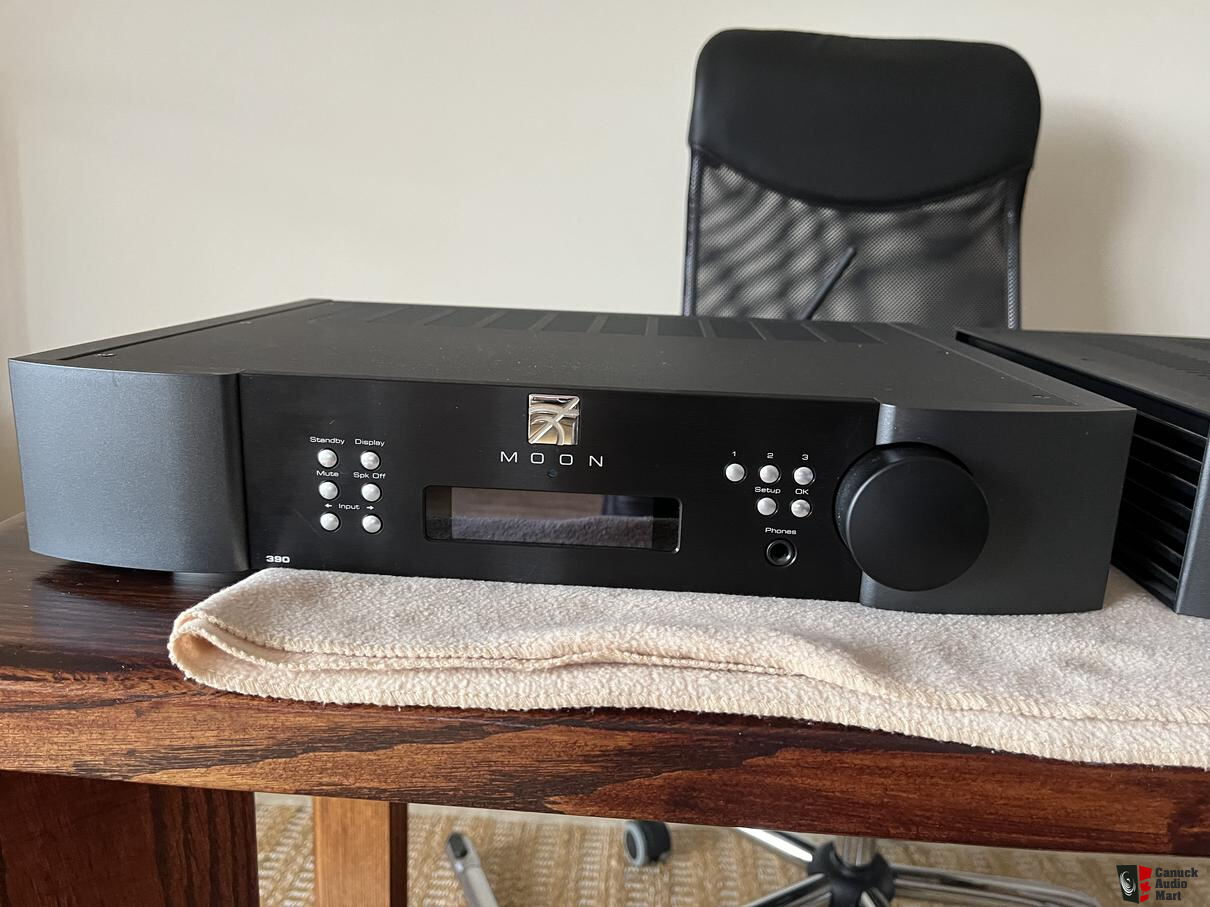 Simaudio Moon 390 Photo #5643649 - Canuck Audio Mart
