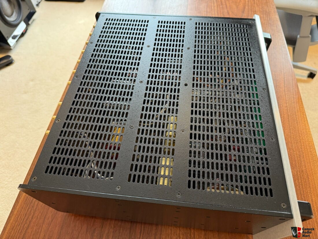 Audio research REF 3 Pre amp - Excellent Condition - Incredible ...