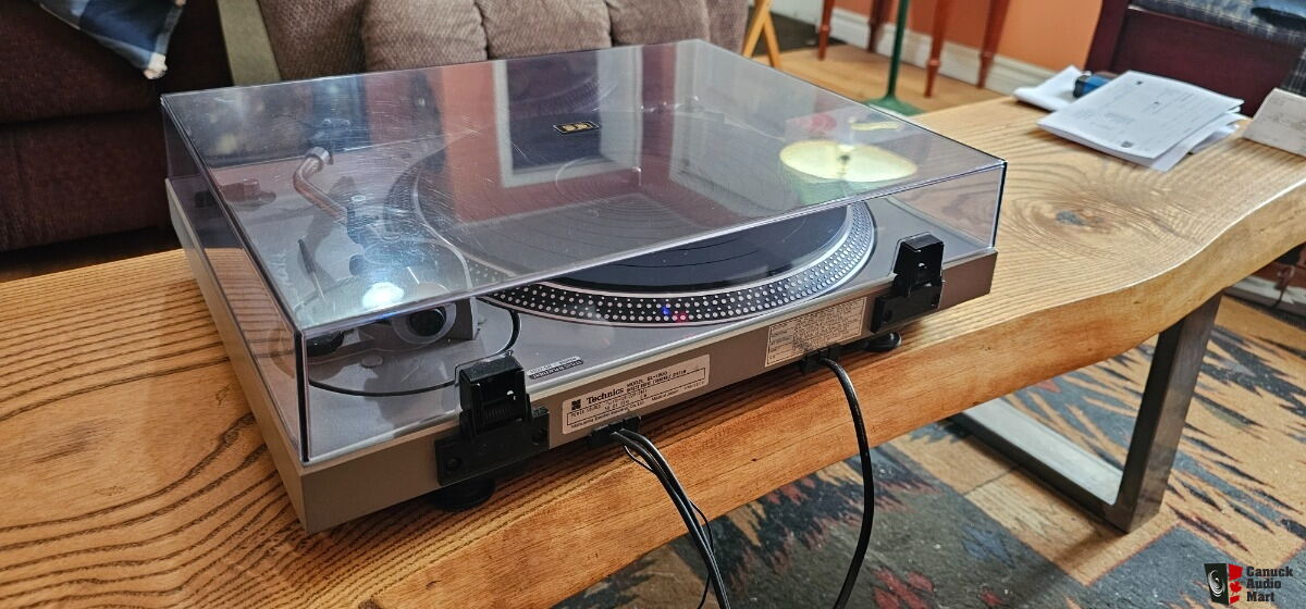 Technics SL 1800 Turntable Photo #5650526 - UK Audio Mart