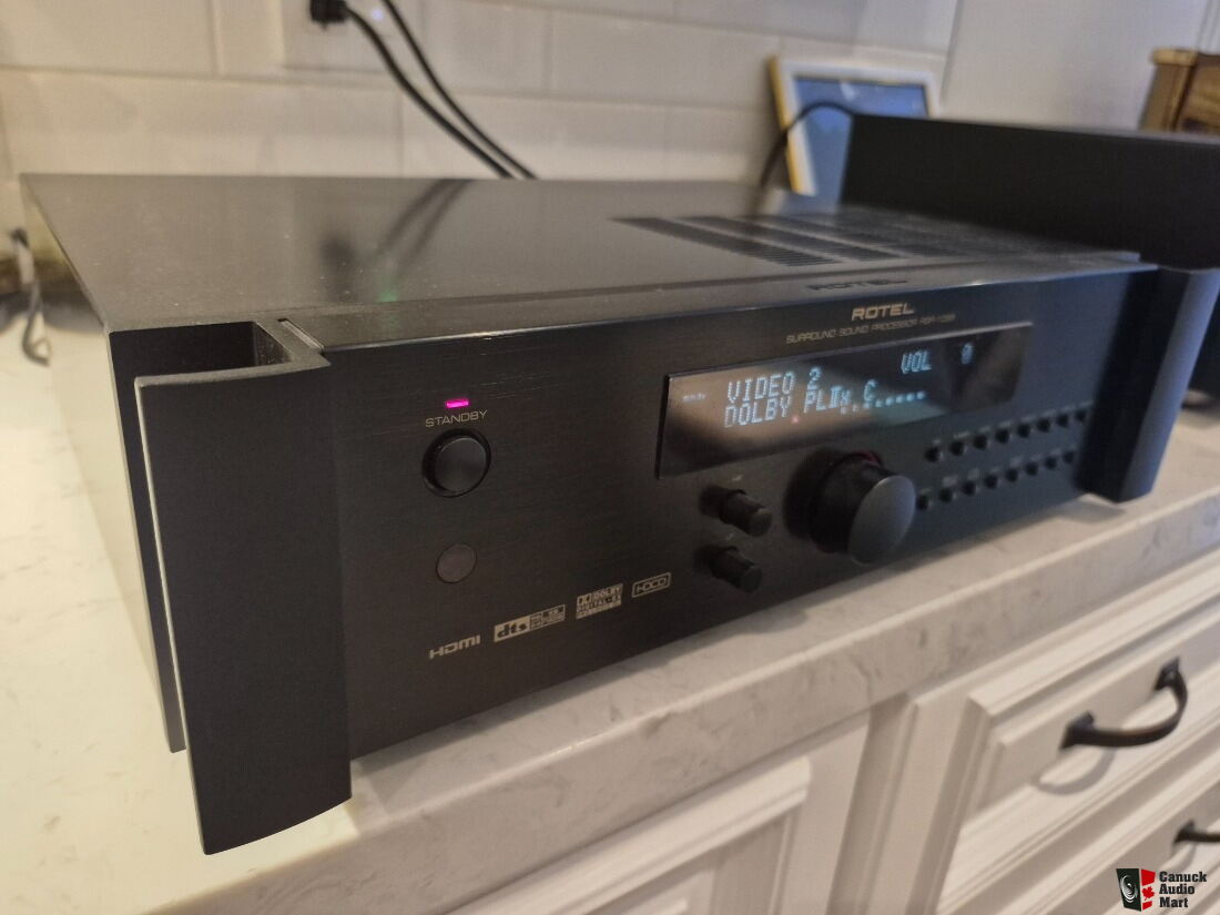Rotel RSP-1069 preamp and RMB1075 amplifier. Both excellent. 800 Photo ...