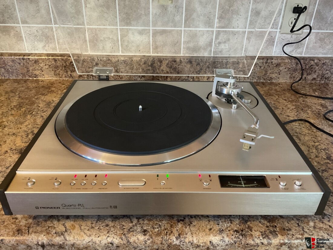 Pioneer PL-630, vintage turntable. Direct drive, full autom. quartz ...