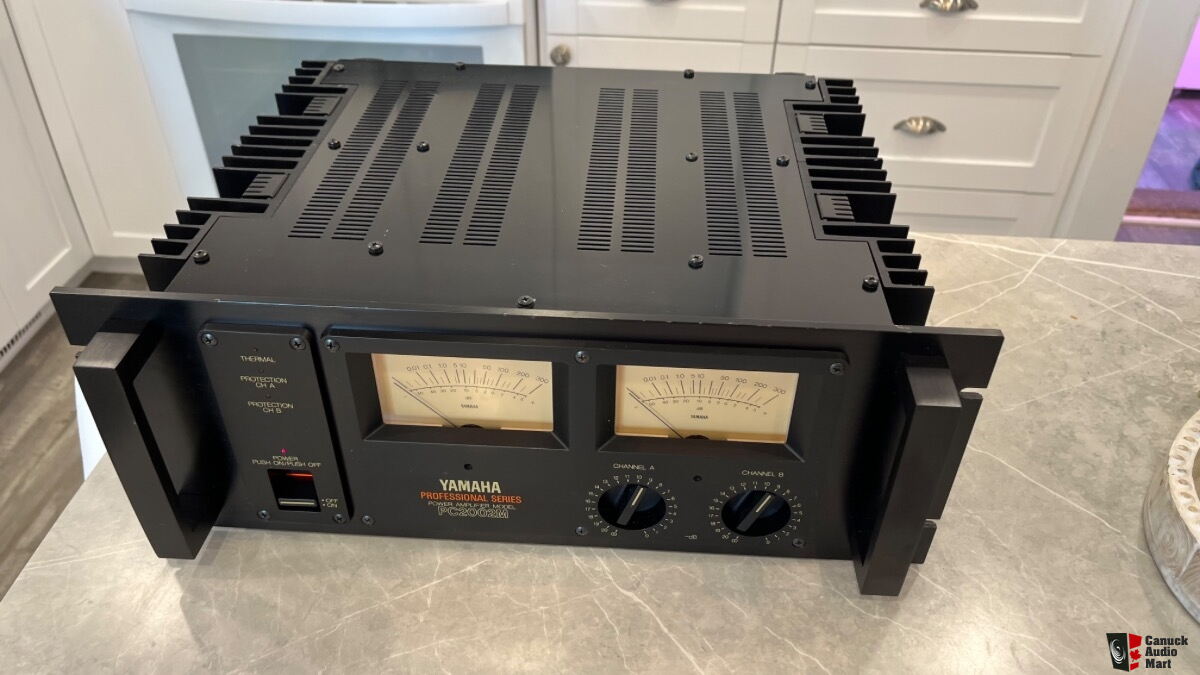 Yamaha pc2002m power amplifier 120v perfect working, free ontario ...