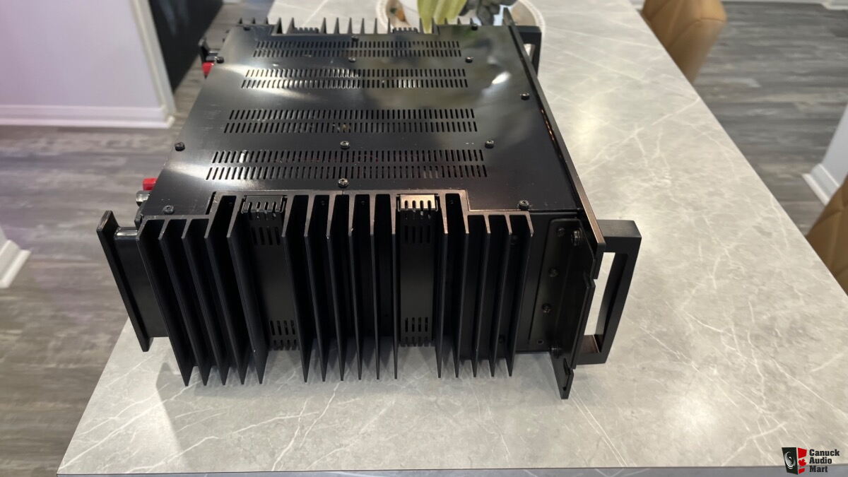Yamaha pc2002m power amplifier 120v perfect working, free ontario ...