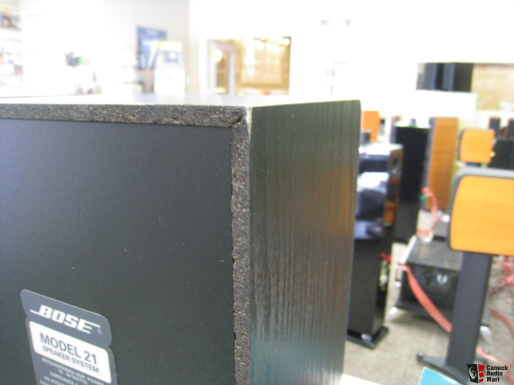 Bose Model 21 2 way bookshelf speaker Photo #566775 - Canuck Audio Mart
