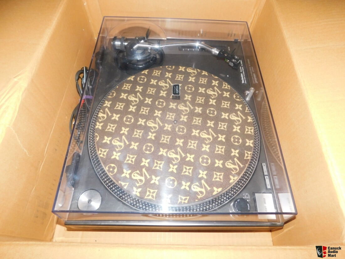 Technics SL-1200 MK 2 Direct-Drive Turntable with Grado Black Cartridge ...