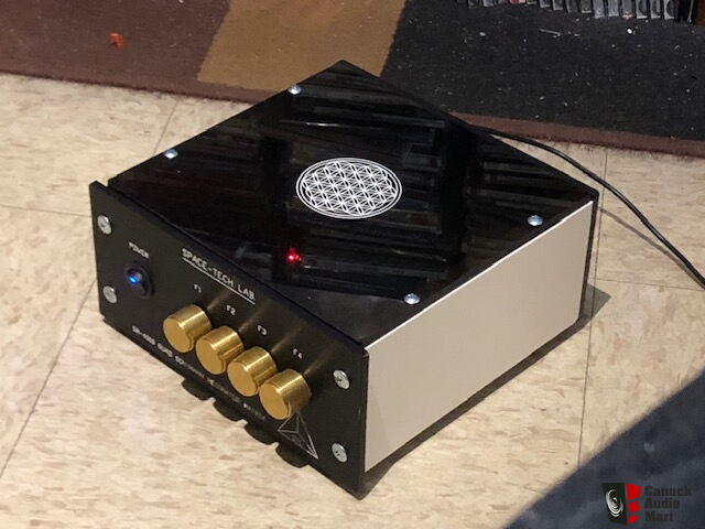 Space-Tech Lab. SR-4000 pure sinewave Quad matrix Ultra Schumann ...