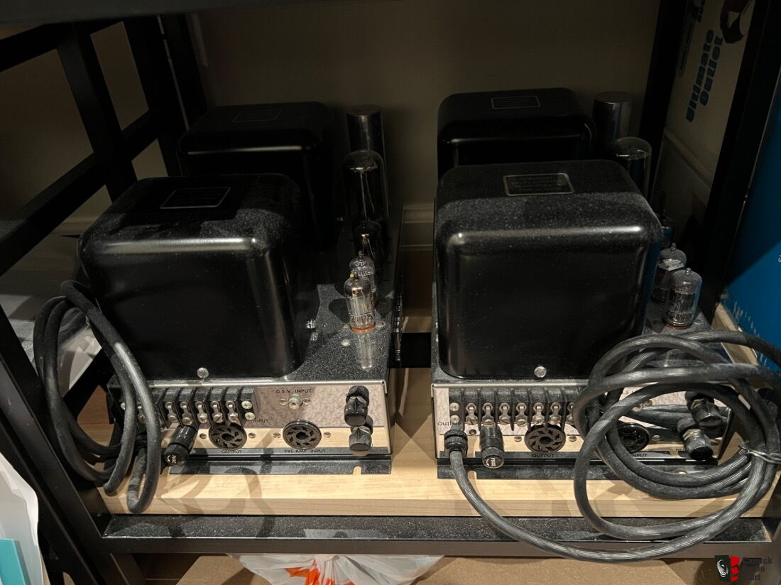 McIntosh MC 30 mono block tube amp Photo #5685917 - Canuck Audio Mart