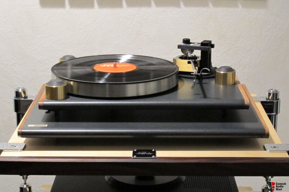 Win Laboratories prototype turntable + Well Tempered Lab Classic ...