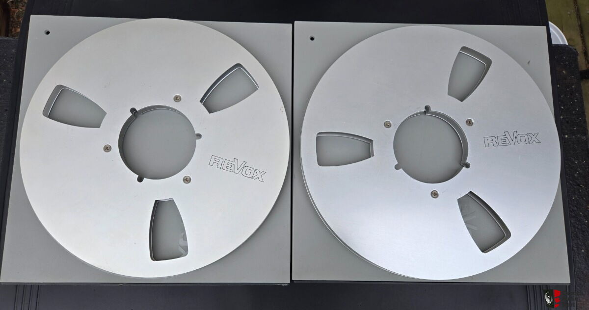 Revox 10.5" metal reel to reel reels (silver) with cases (pair) - Free ...