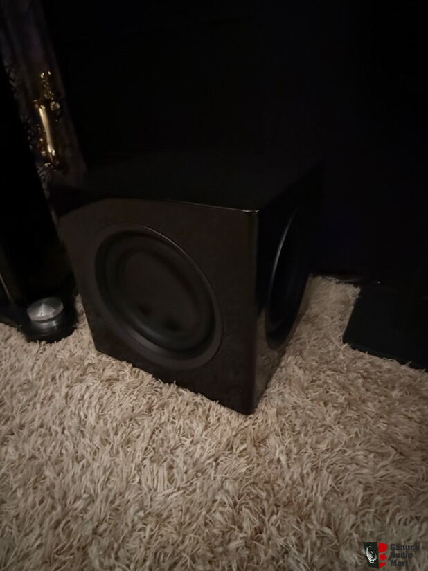 Gorgeous pair of black gloss Martin Logan Abyss 10 (only one month old ...