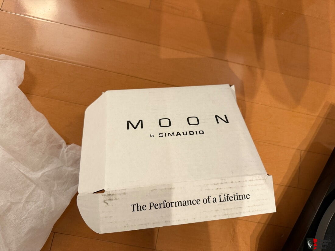 MOON Audio phono stage 110LP v2 Photo #5719990 - Canuck Audio Mart