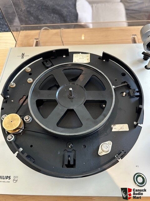 Rare Philips Vintage 212 Electronic Turn Table Photo #5723129 - Canuck ...