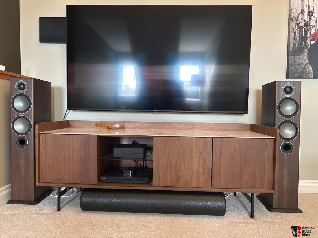 Bluesound Powernode, sub, and Monitor Audio speaker system Photo ...