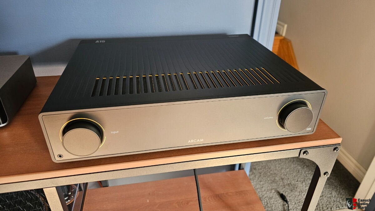 Arcam A15 integrated amplifier 2X80w Photo #5732570 - Canuck Audio Mart