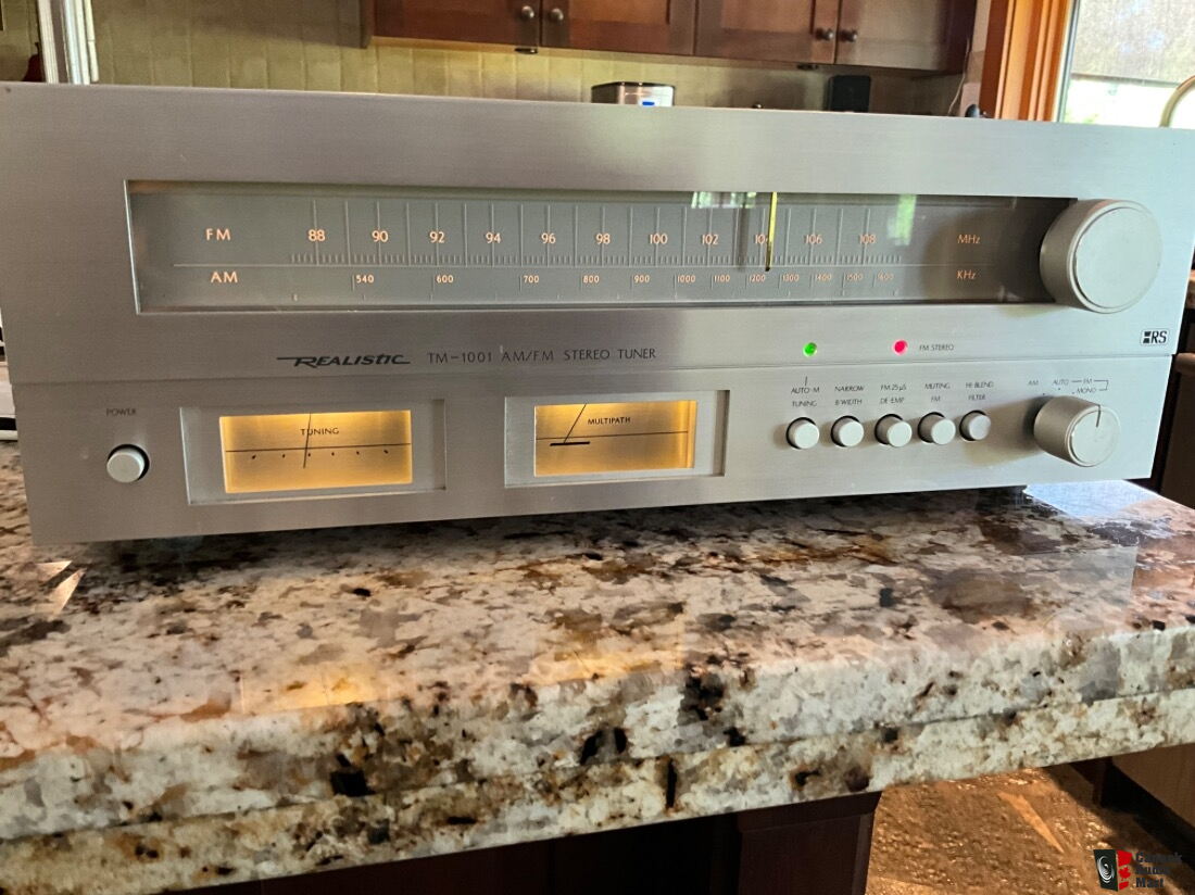 Realistic tm-1001 tuner For Sale - Canuck Audio Mart