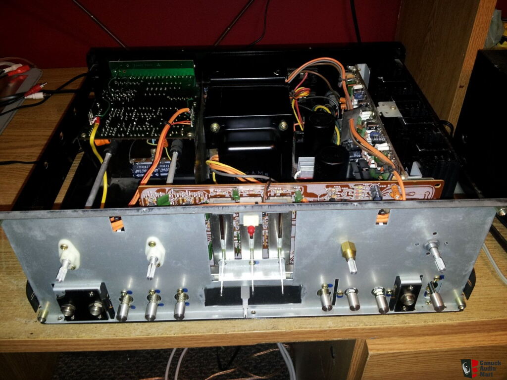 Marantz 1122 DC amp & Marantz 2020 FM/AM tuner Photo #573645 - UK Audio ...