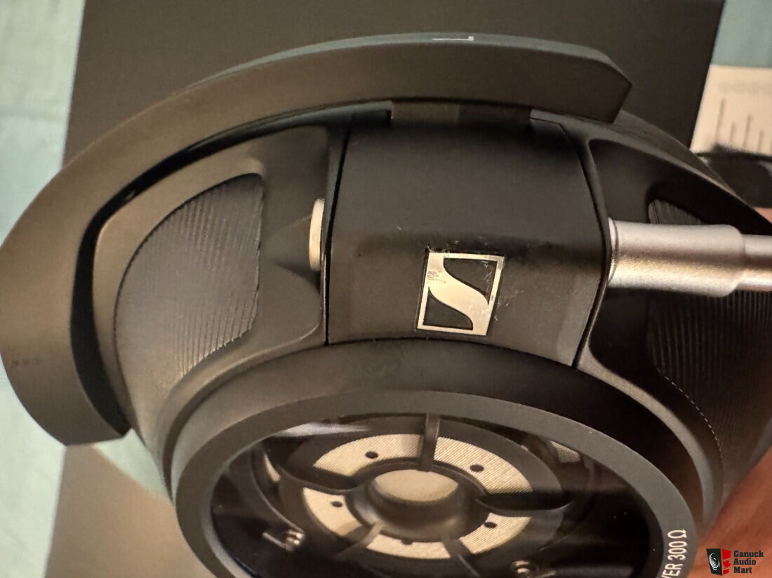 Sennheiser HD820 Photo #5736972 - Canuck Audio Mart