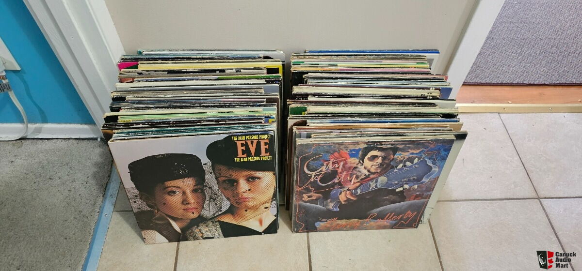 Lot of 200 Record Albums Photo #5740895 - Canuck Audio Mart