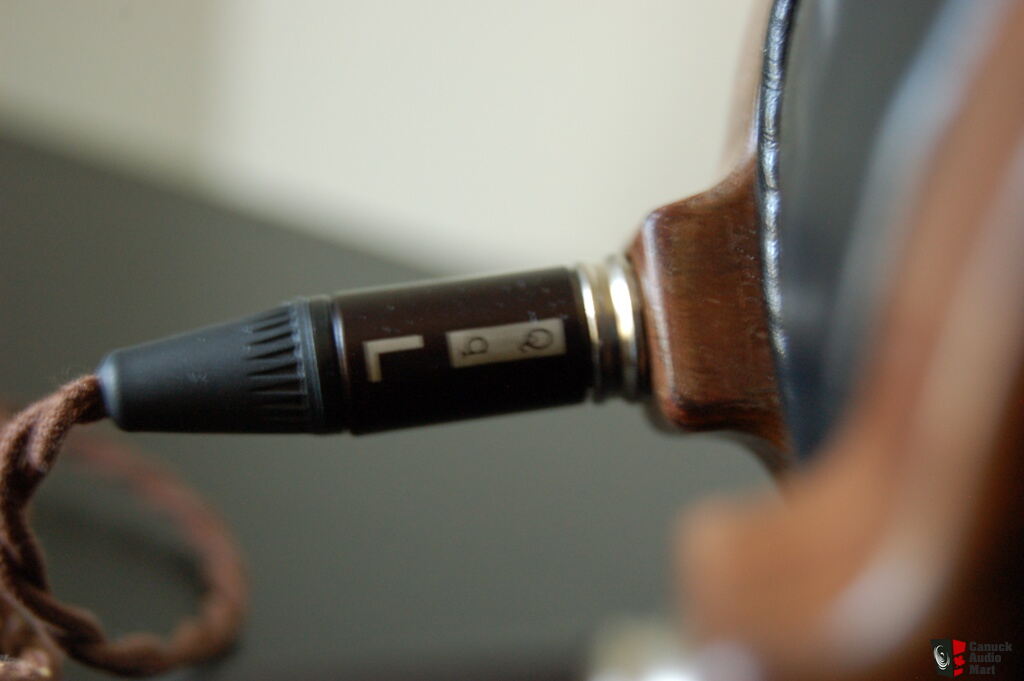 Q-Audio Basic Balanced Cable for Audeze LCD-2/3 (5ft in length) Photo ...