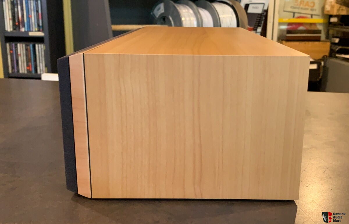 GALE 3050C Center Channel speaker (Demo) Photo #5750764 - Canuck Audio Mart